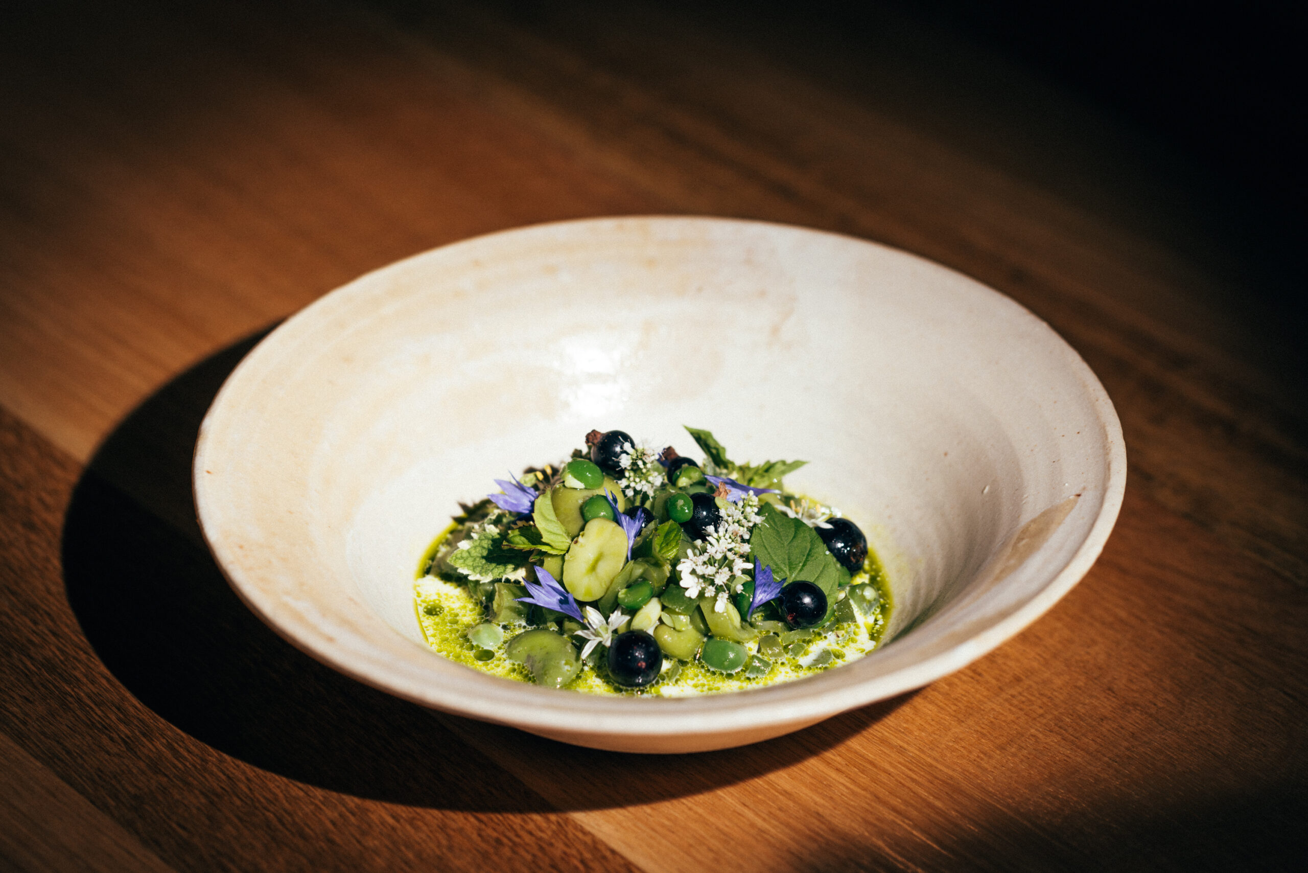 Neon - 360 Eat Guide